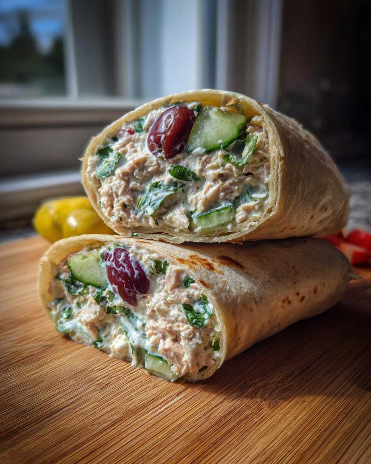 Greek tuna wrap: 1 amazing Mediterranean delight - Whisk Daily
